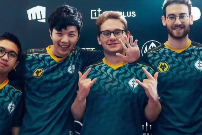 MSI半决赛分组出炉，RNG选择了EG，北枫直呼：半决赛稳赢了