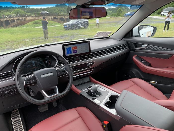 顶配才12.29万元，试驾2022款捷途X70S，1.6T动力真的猛！