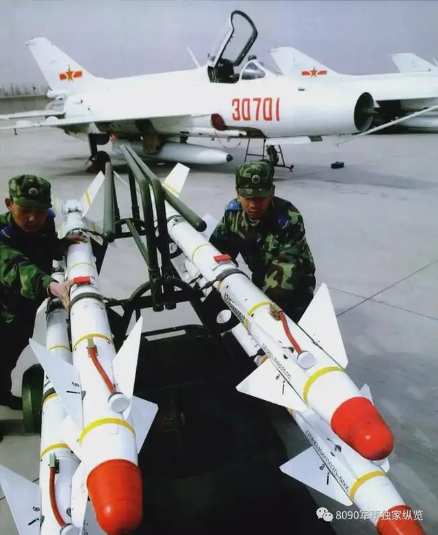 中苏翻脸三年后，苏联向中国提供最先进的空对空导弹，为什么？