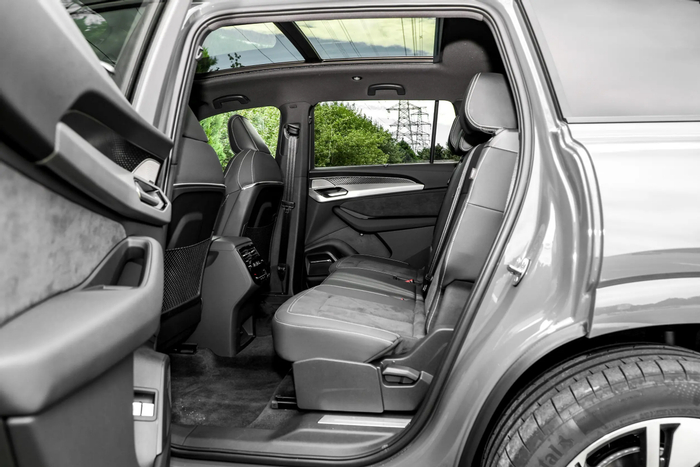 旗舰Roadjet陆地专机，硬悍全尺寸SUV，上汽奥迪Q6惊艳成都