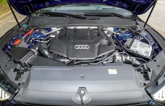 41.87万入手上汽奥迪A7L，无框电吸门满足颜控需求