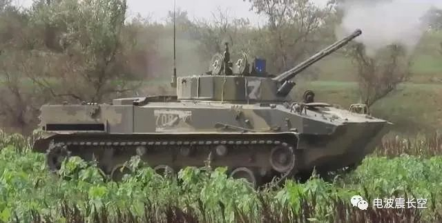 VT4A坦克长出第三只眼！悬浮百米高空，让坦克变身自行火炮