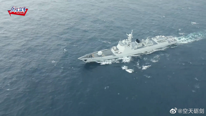 052D型导弹驱逐舰“银川”舰垂发营业！