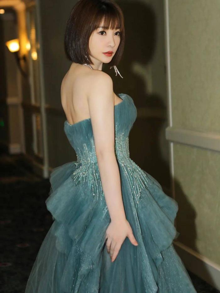 身材很绝,脸却僵硬松垮没法看,这10位 下半身”美人太可惜了