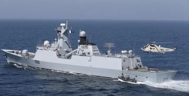 巴基斯坦联合演习！2艘054AP护卫舰领航，大佬却是中美双舰|巴基斯坦|054A|中美