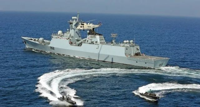 巴基斯坦联合演习！2艘054AP护卫舰领航，大佬却是中美双舰|巴基斯坦|054A|中美