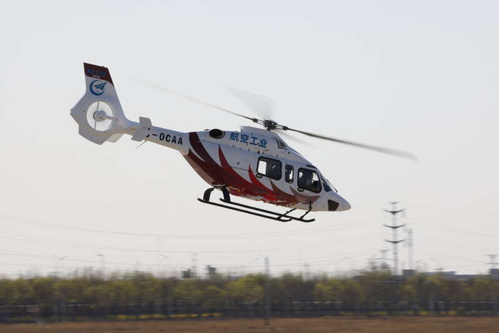 “吉祥鸟”AC332民用直升机全状态首次飞行 航空高原运输应急救援再添硬核装备