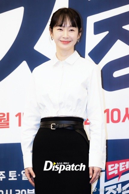 13日，JTBC新周末剧《医生车贞淑》举行制作发布会，主演出席……