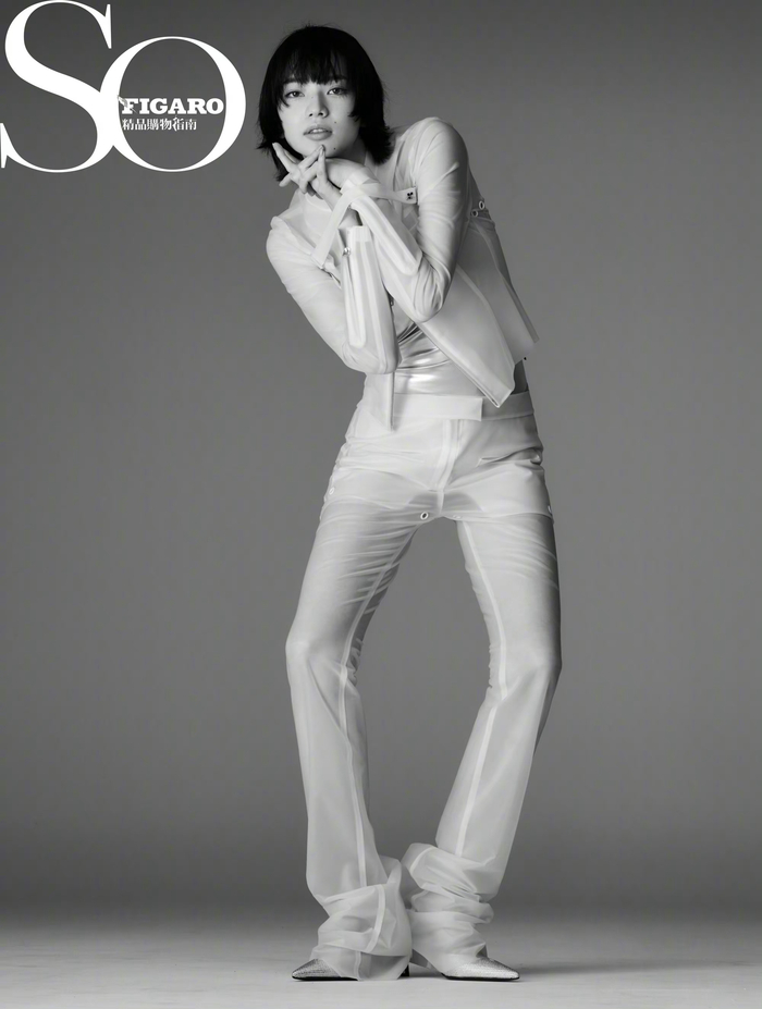 小松菜奈× So Figaro新期封面大片，俏丽的黑色短发出镜|小松菜奈|So Figaro|短发