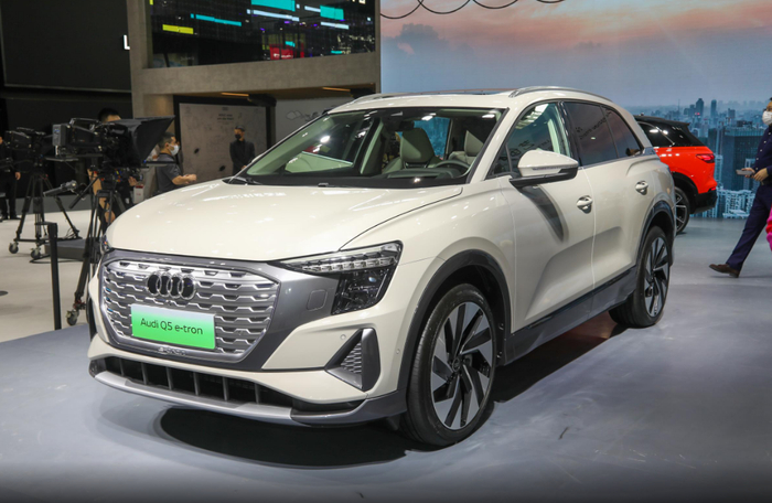 30万预算，想要豪华中大型纯电SUV，Q5etron没有对手