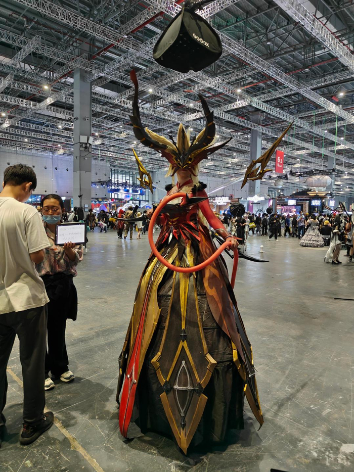 CP29也太多原神coser了，cos原石和钟离柱子的，真有意思