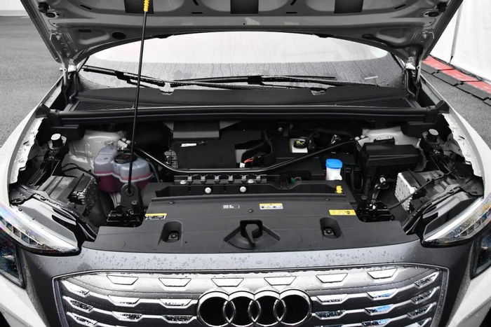 2023款Q5etron上市售价29.85-41.55万元纯电中大型SUV品质之选