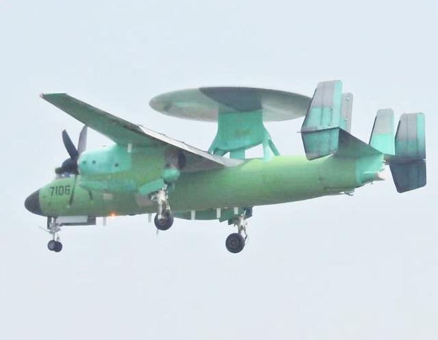 KJ-600预警机上滑跃航母？海军新宣传片有彩蛋，致命短板有望解决