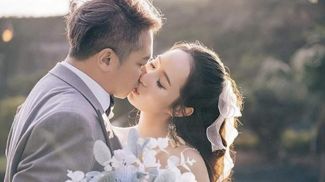 恭喜！TVB知名女星突然宣布注册结婚，婚纱照大秀事业线获激赞
