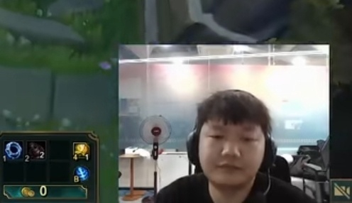 yagao直播: FoFo这么难顶吗？韩服🆔改成我有罪？FoFo压力太大了……