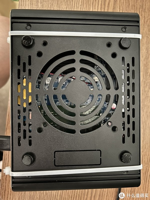 [该搞机了]篇一：倍控1135G7小主机安装并配置PVE8