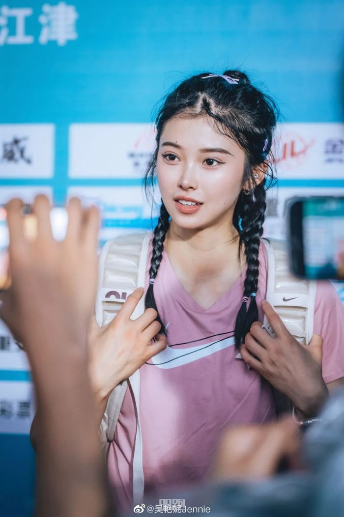 184cm“体坛倪妮”惹3亿网友刷屏：这神颜，内娱没有对手！