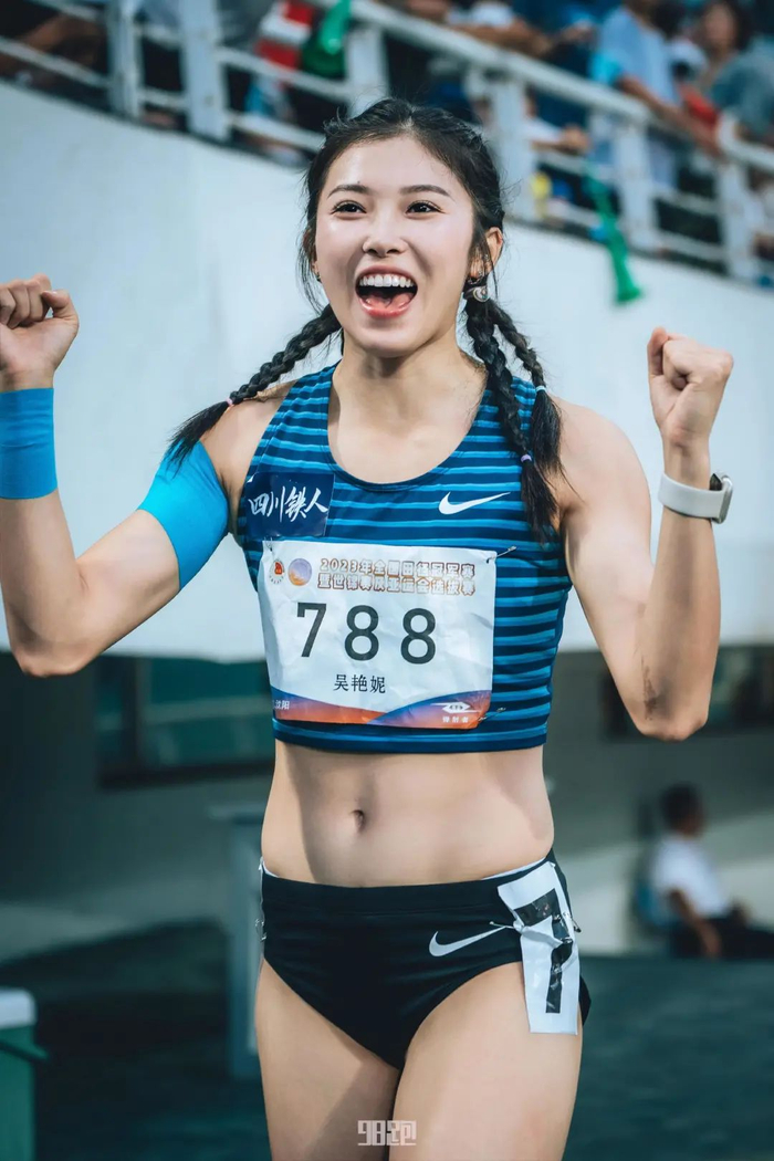 184cm“体坛倪妮”惹3亿网友刷屏：这神颜，内娱没有对手！