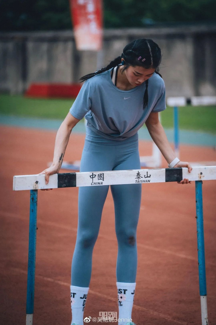 184cm“体坛倪妮”惹3亿网友刷屏：这神颜，内娱没有对手！