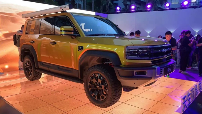 比亚迪发布方程豹 5/8/3 全系列车型