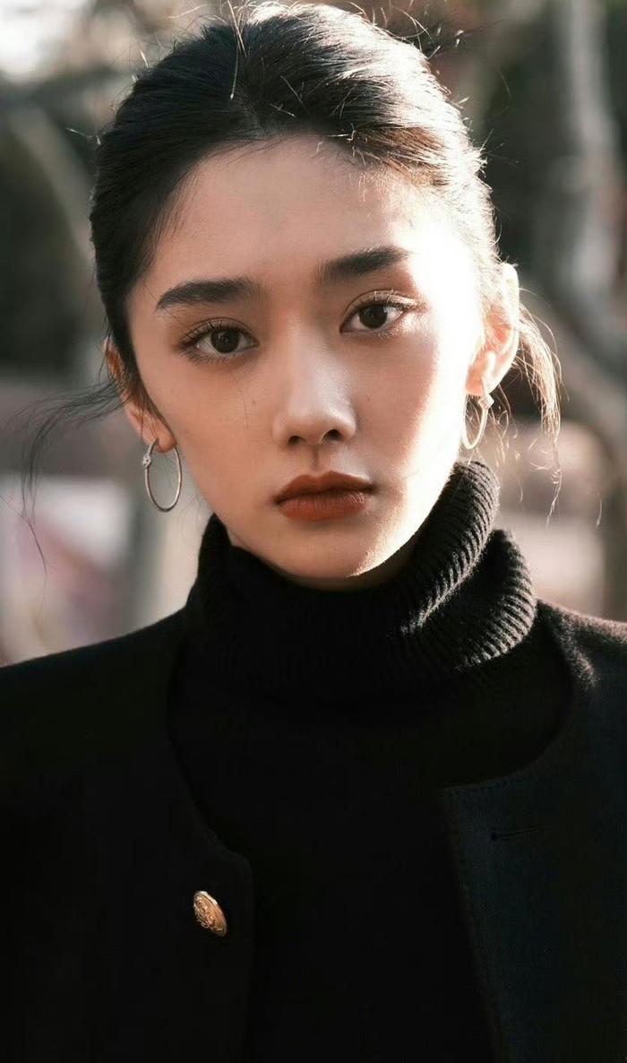 由于适、王影璐主演的新电影《欢迎来到我身边》今天开机啦