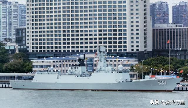 054B型护卫舰下水，43艘054A型护卫舰，到底如何升级？