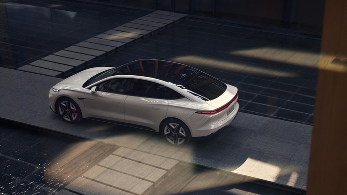 30万级豪华纯电如何选？飞凡F7 PK 汉EV优势明显