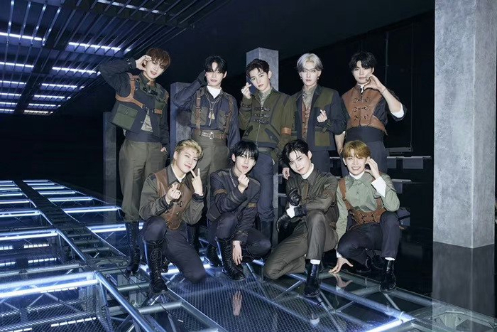 kpop年末MAMA合作舞台 李泳知 zb1 treasure lesserafim|kpop|MAMA_新浪新闻