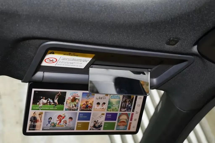 2.0T+8AT、4驱、5/6/7座，沙发彩电、隔音一流，长途高速好伙伴！