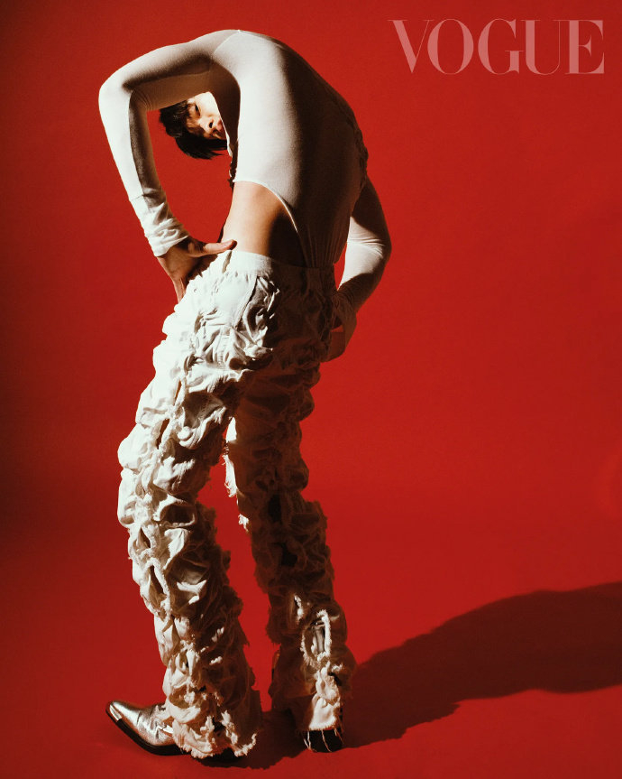 许光汉 許光漢GregHan VOGUE台版十二月刊封面人物|许光汉| VOGUE|时装杂志_新浪新闻