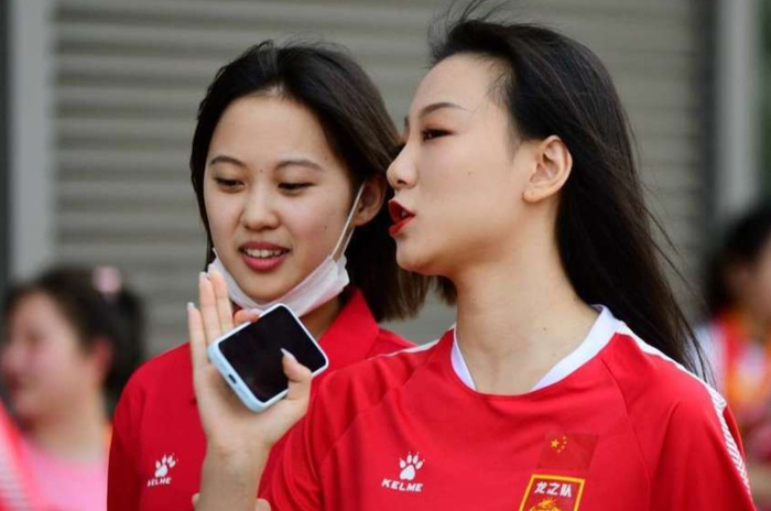 春分大战！CCTV5播新加坡VS中国男足，国足新帅为何重视艾克森|艾克森|国足|中国男足_新浪新闻