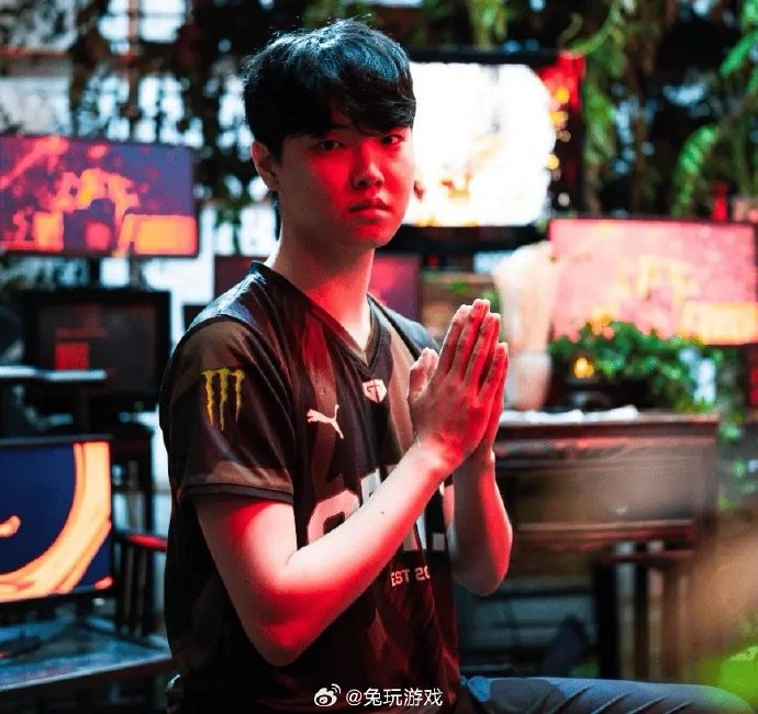 打破质疑！Chovy职业生涯第一次打进国际赛事决赛|决赛|职业生涯|赛事_新浪新闻