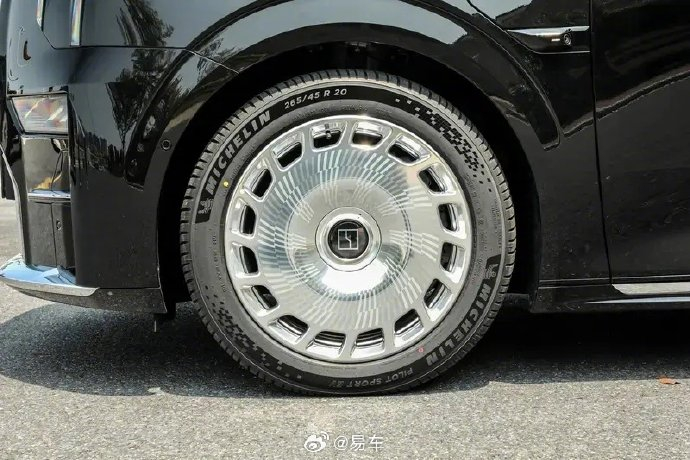 极氪009光辉版将于5月24日开启交付 售78.9万元