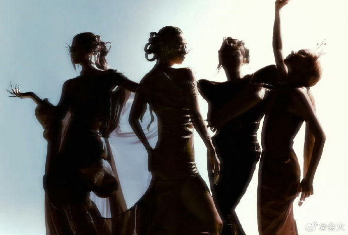 韩国Rigend film工作室最新ins动态晒出aespa回归新MV截图…|aespa|韩国_新浪新闻