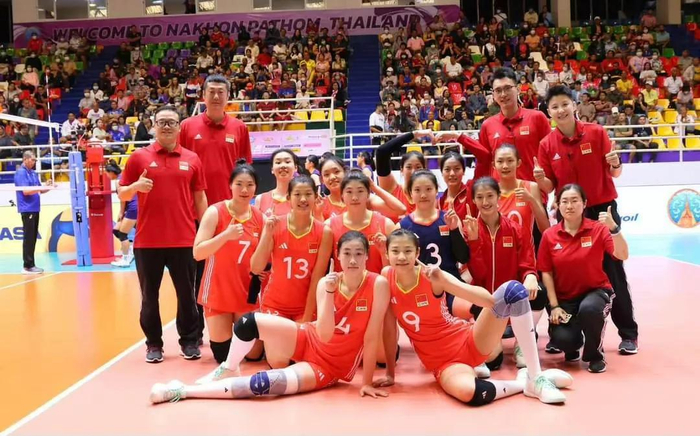 U18亚锦赛夺冠：中国女排四人最佳，杨舒茗MVP！但颁奖竟出出错|中国女排|亚锦赛|副攻_新浪新闻