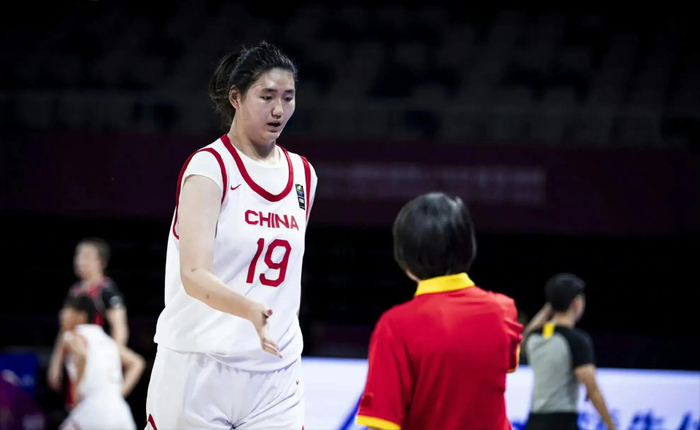 今晚7点开打！中国U18女篮PK韩国，张子宇自曝身高，谁能进决赛|新西兰|张子宇|女篮_新浪新闻