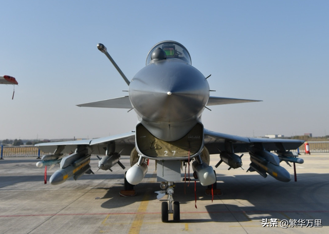 深度对比：F16-Block 70与歼10C，两大战机，到底谁更强悍？