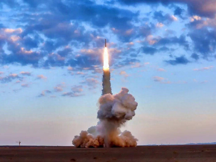 探秘！终于知道我国着急试发射 31AG 洲际导弹的原因了，感知到危险