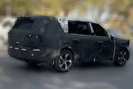 领克全新旗舰SUV（代号L946）谍照曝光，与问界M9同级别，沃尔沃平台打造！