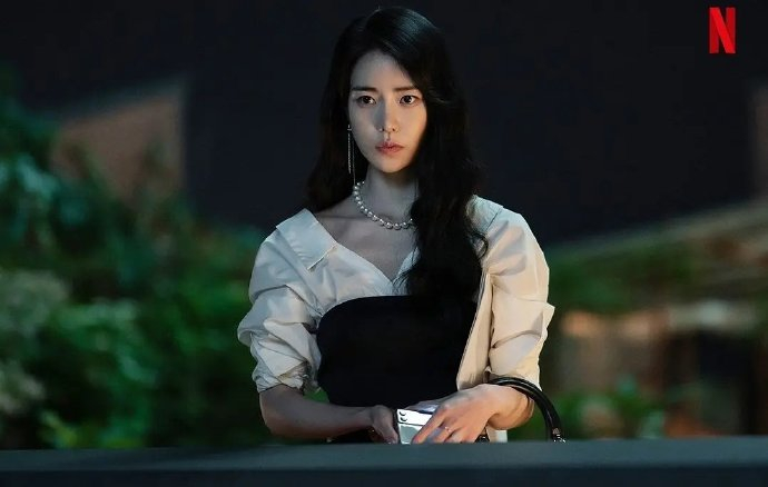 爆款作品爆人，配角上桌的现象也集中在90花身上—— 《人间中毒》与《黑暗荣耀》|黑暗荣耀|韩娱|人间中毒_新浪新闻