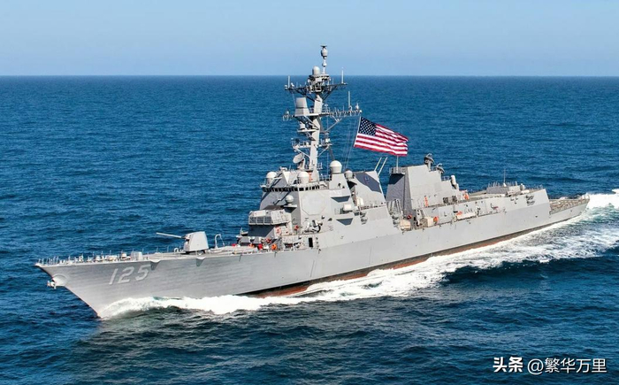 2万吨级，055B型驱逐舰，4台CGT40轮机，到底有多强悍？