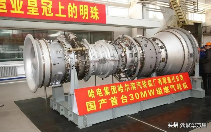 2万吨级，055B型驱逐舰，4台CGT40轮机，到底有多强悍？