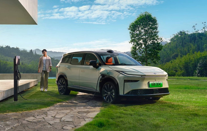 日产N7/丰田铂智3X同一天OTA，合资品牌也终于会玩了