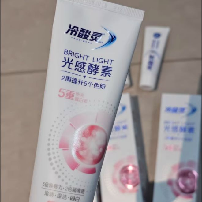 打工人2025刚需！去口臭牙膏推荐哪家好？晨会急救测评|口腔护理|LBR|抑菌|刺痛|NVH_新浪新闻