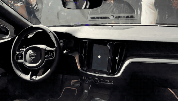 沃尔沃新S60 28.6万开卖！配L2级自动驾驶，插混版最值得