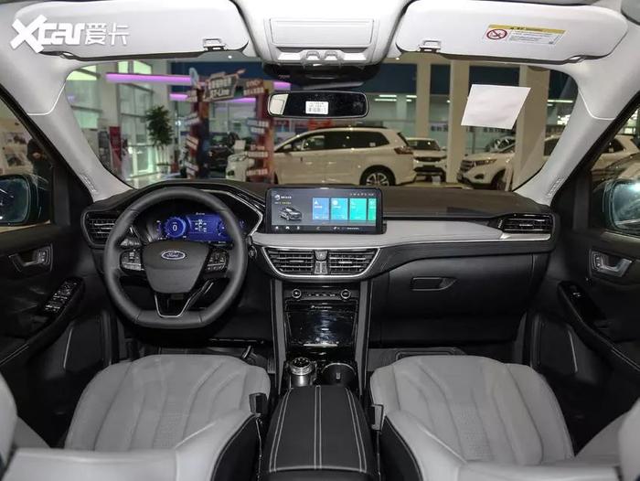 丰田rav4荣放对比福特锐际,预算20万,家用买谁性价比更高?
