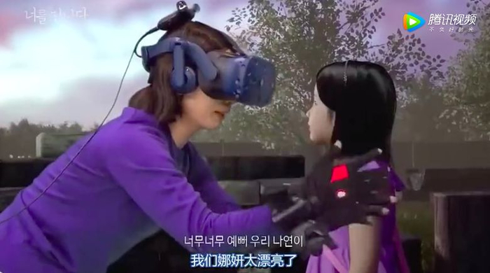 泪崩瞬间！母亲通过VR技术见到去世的女儿……