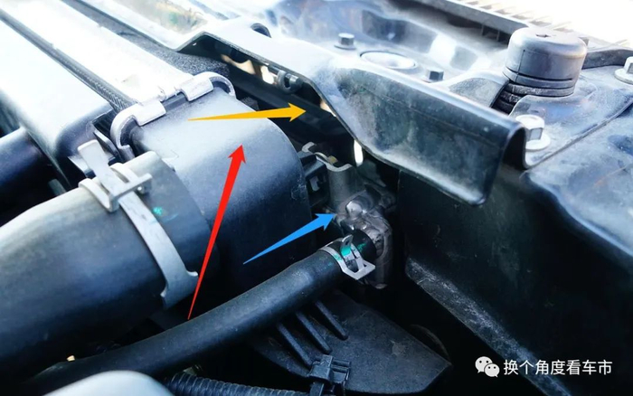 宋楠：实拍搭载V型6缸3.0TT发动机的北汽BJ80尊贵版测试车