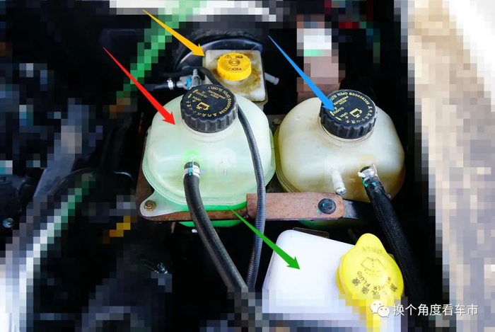 宋楠：实拍搭载V型6缸3.0TT发动机的北汽BJ80尊贵版测试车