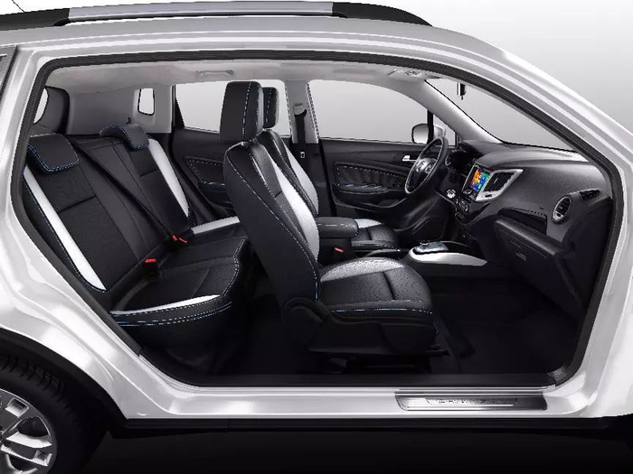 一辆不止于代步的纯电动SUV丨试驾长安CS15 EV